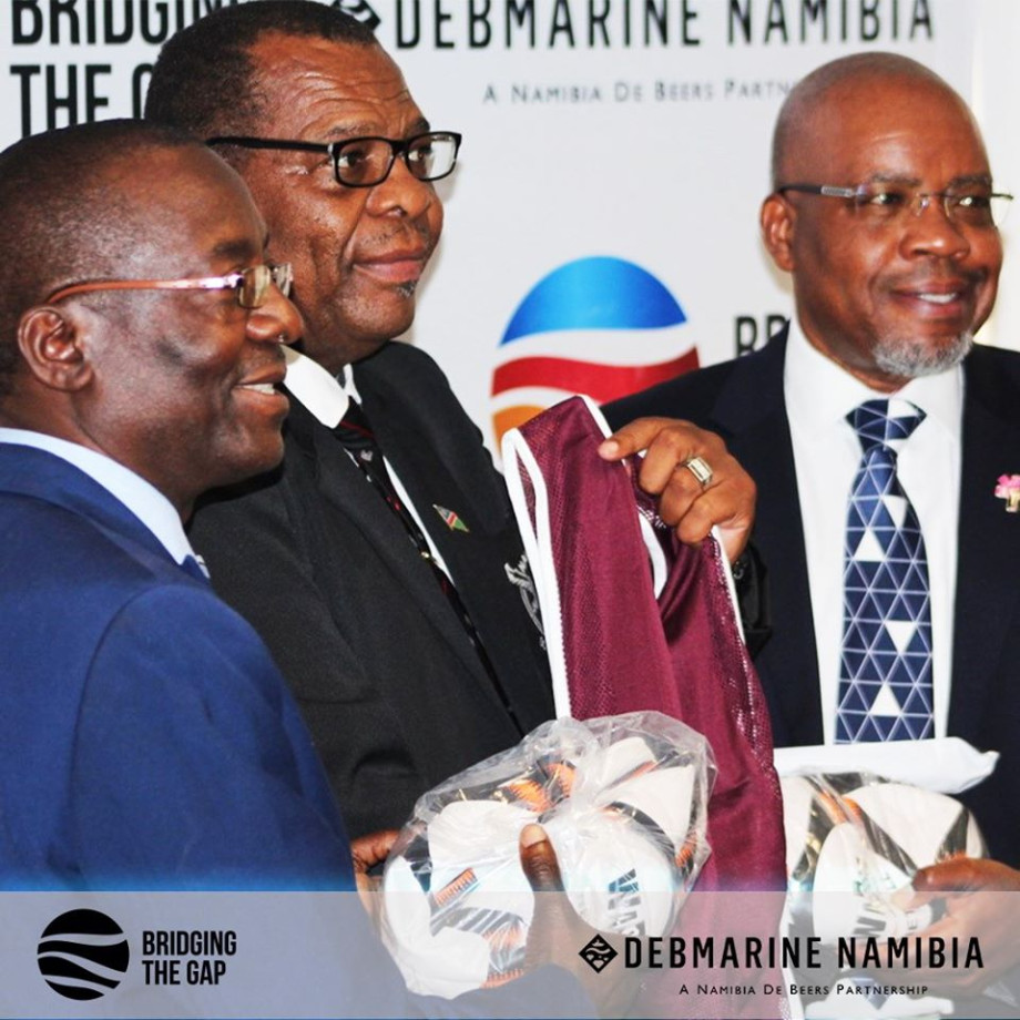 Prize handover of the 2019 Bridging The Gap - Debmarine Namibia ...